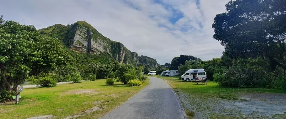 Punakaiki Beach Camp - Camping, Cabins & Houses - Paparoa Track Services